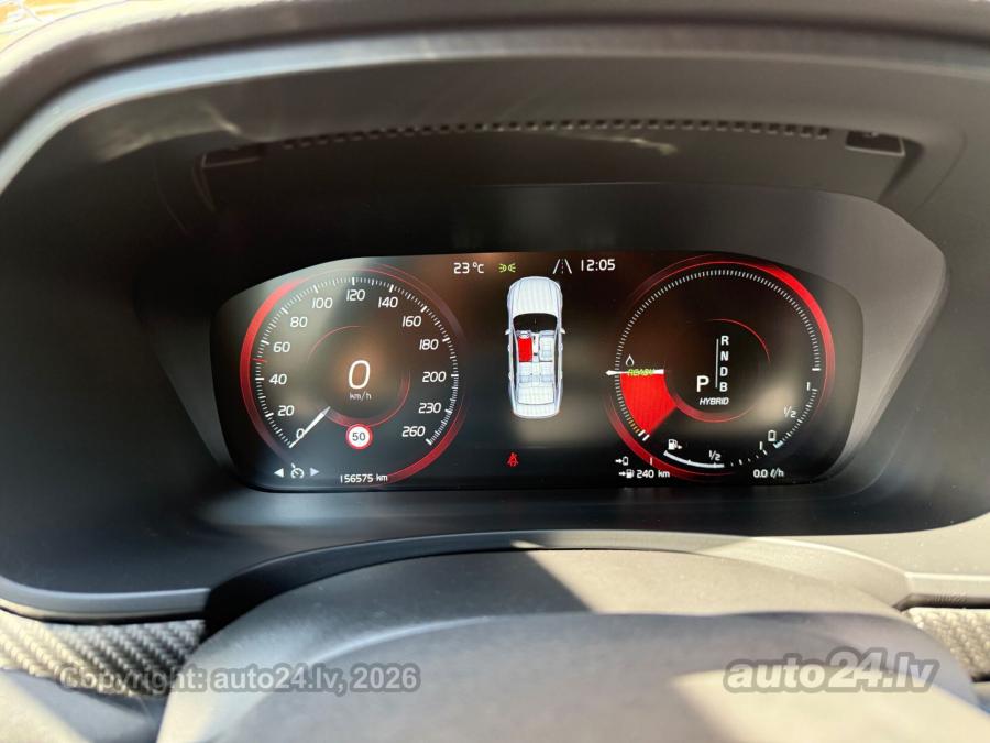 Volvo S90 2018 in Tallinn, with an engine capacity of 2.00 L and mileage of 156 thousand km for 26500 €, photo 10 on AUTOMOTO.COM.LV