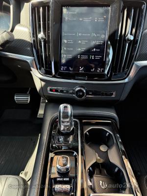 Volvo S90 2018 in Tallinn, with an engine capacity of 2.00 L and mileage of 156 thousand km for 26500 €, photo 13 on AUTOMOTO.COM.LV