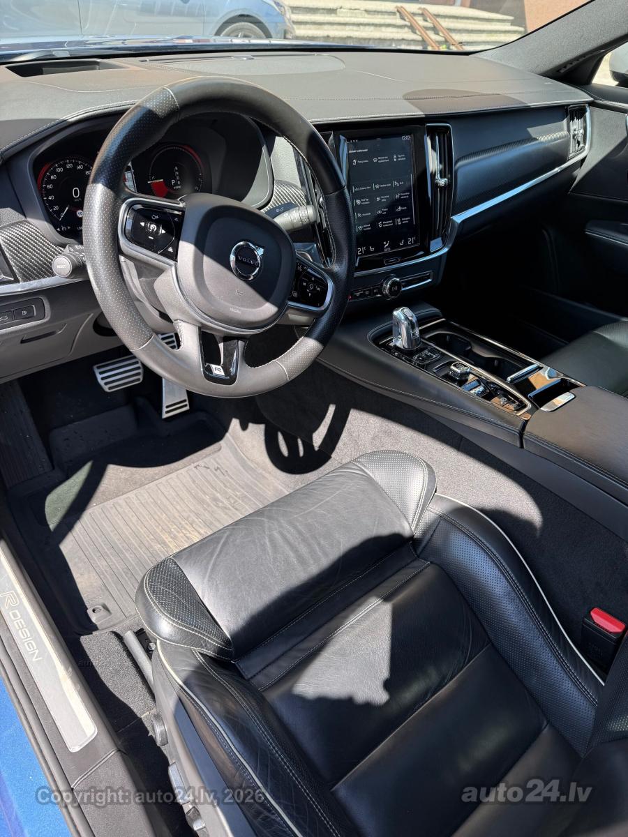 Volvo S90 2018 in Tallinn, with an engine capacity of 2.00 L and mileage of 156 thousand km for 26500 €, photo 20 on AUTOMOTO.COM.LV