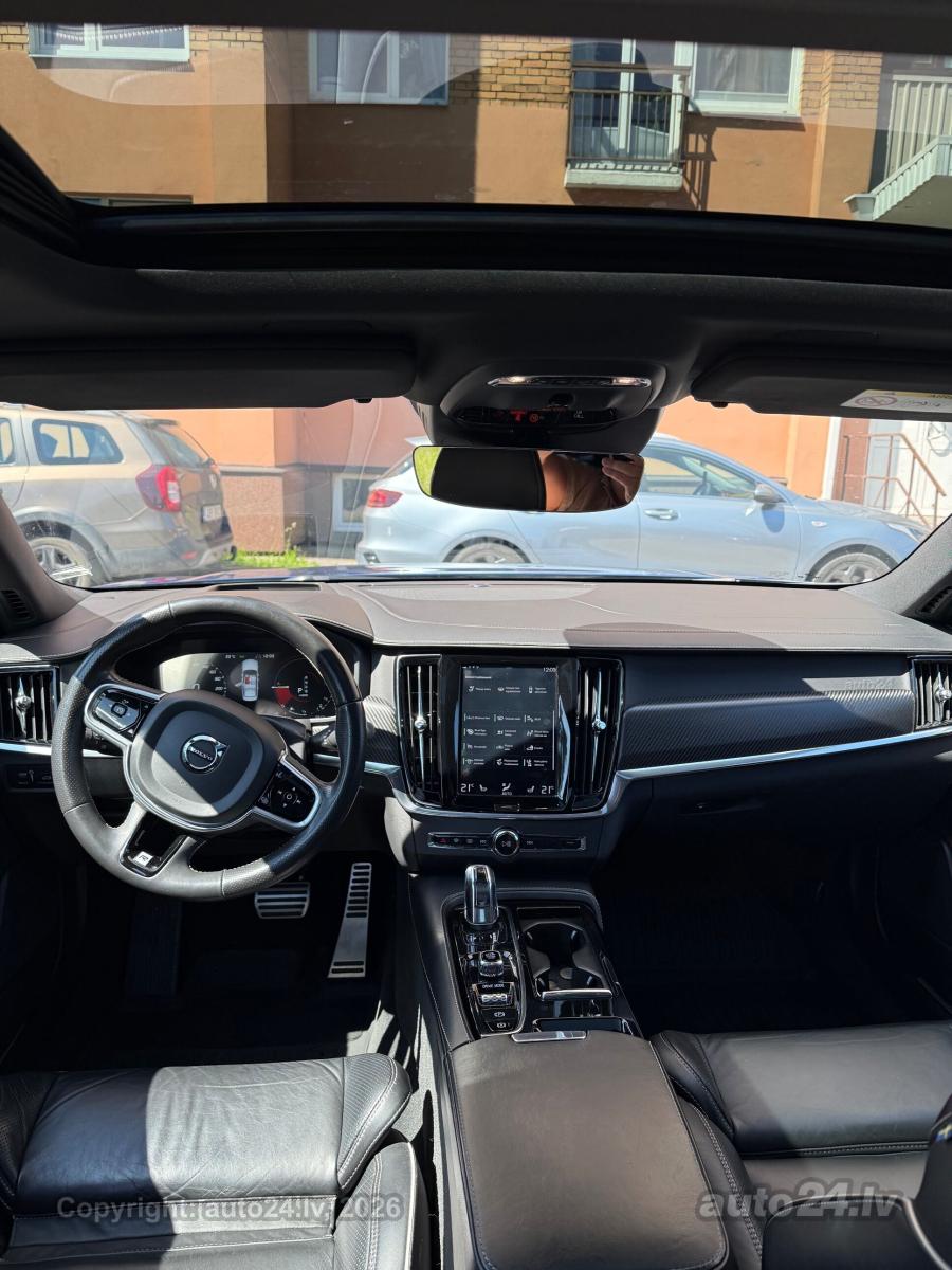 Volvo S90 2018 in Tallinn, with an engine capacity of 2.00 L and mileage of 156 thousand km for 26500 €, photo 21 on AUTOMOTO.COM.LV