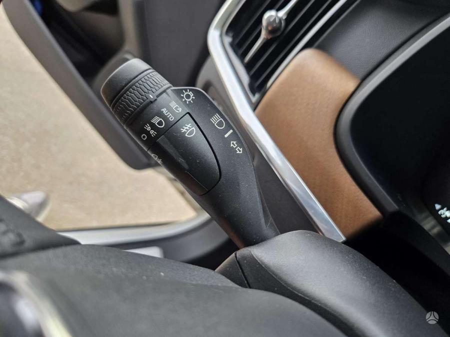 Volvo S90 2018 in Vilnius, with an engine capacity of 1.97 L and mileage of 66 thousand km for 24000 €, photo 15 on AUTOMOTO.COM.LV