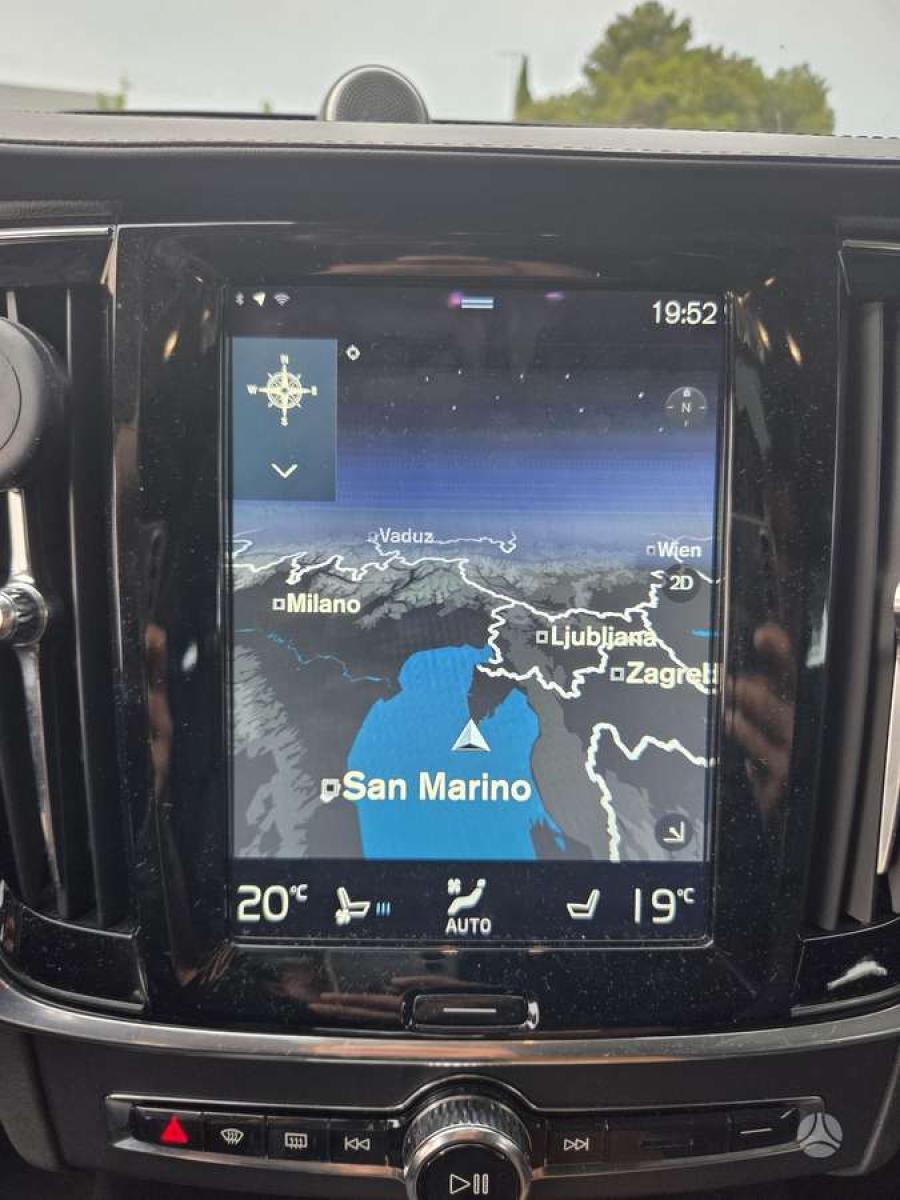 Volvo S90 2018 in Vilnius, with an engine capacity of 1.97 L and mileage of 66 thousand km for 24000 €, photo 16 on AUTOMOTO.COM.LV