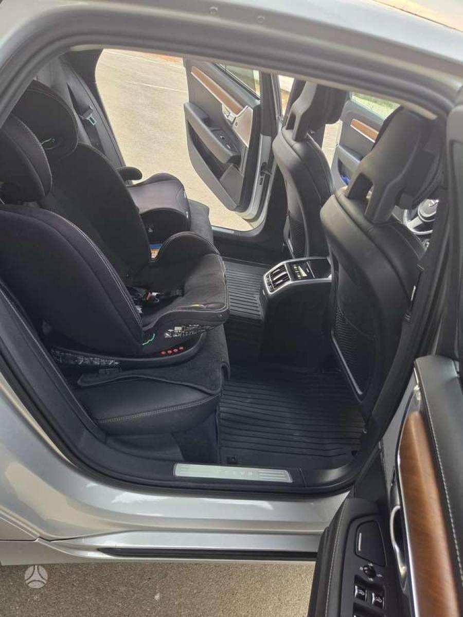 Volvo S90 2018 in Vilnius, with an engine capacity of 1.97 L and mileage of 66 thousand km for 24000 €, photo 23 on AUTOMOTO.COM.LV
