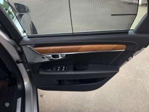 Volvo S90 2018 in Vilnius, with an engine capacity of 1.97 L and mileage of 66 thousand km for 24000 €, photo 27 on AUTOMOTO.COM.LV