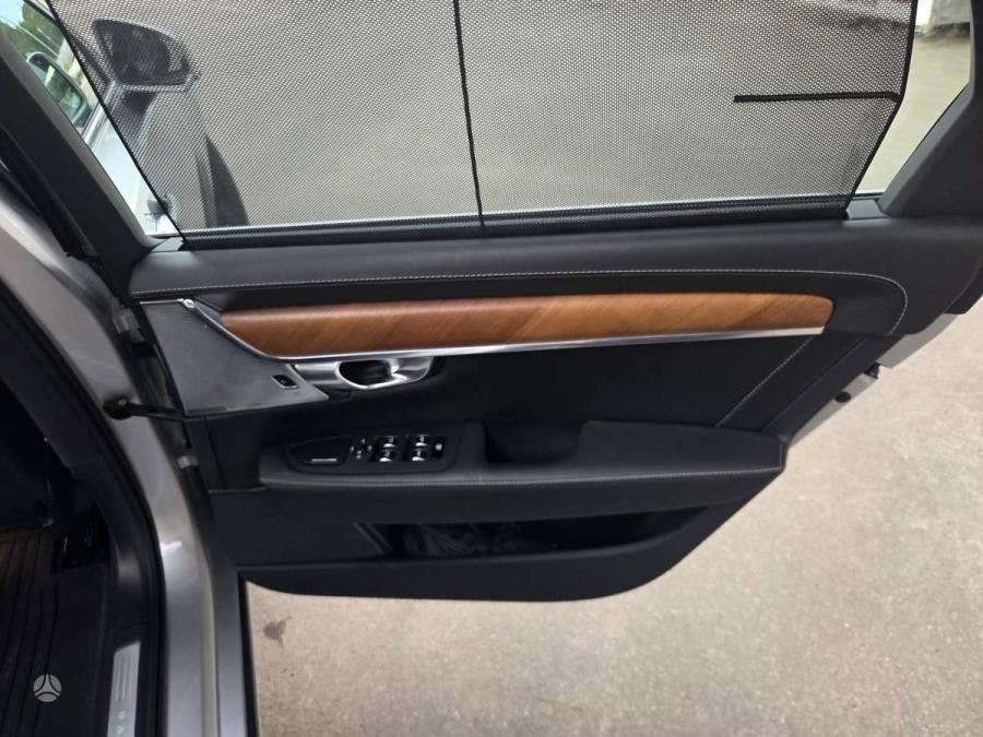 Volvo S90 2018 in Vilnius, with an engine capacity of 1.97 L and mileage of 66 thousand km for 24000 €, photo 27 on AUTOMOTO.COM.LV
