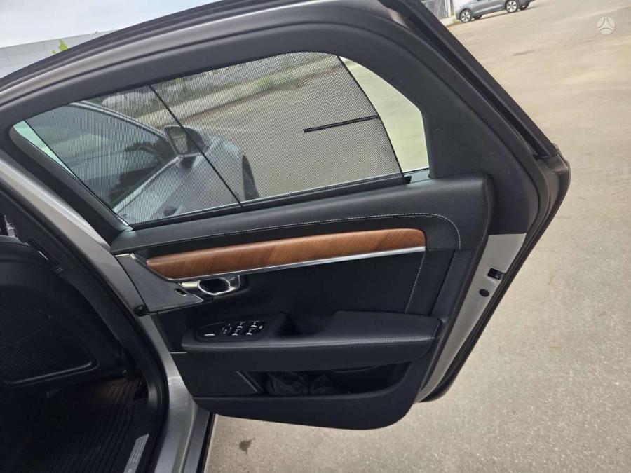 Volvo S90 2018 in Vilnius, with an engine capacity of 1.97 L and mileage of 66 thousand km for 24000 €, photo 28 on AUTOMOTO.COM.LV