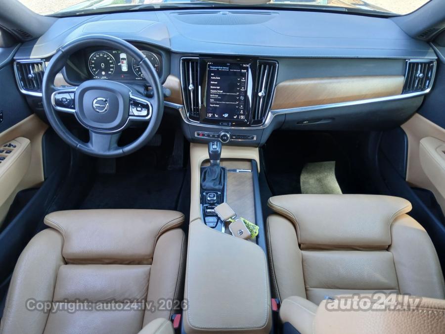 Volvo S90 2020 Tartu, ar dzinēja tilpumu 2.00 L un nobraukumu 267 tūkst. km par 18990 €, foto 14 vietnē AUTOMOTO.COM.LV