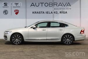 Volvo S90 2021 in Riga, with an engine capacity of 2.00 L and mileage of 108 thousand km for 30900 €, photo 4 on AUTOMOTO.COM.LV