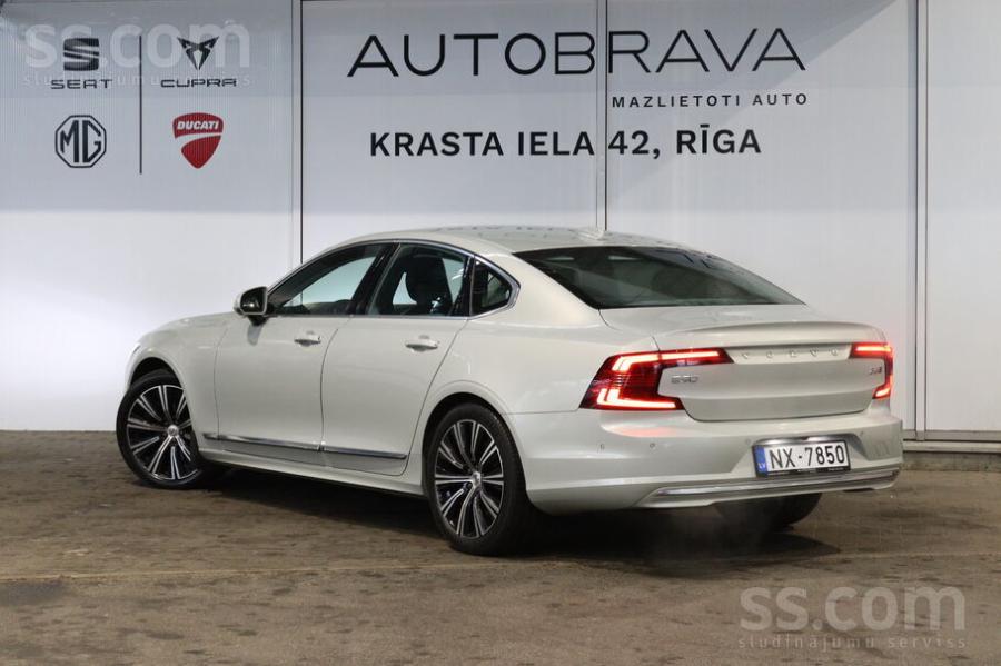 Volvo S90 2021 in Riga, with an engine capacity of 2.00 L and mileage of 108 thousand km for 30900 €, photo 8 on AUTOMOTO.COM.LV