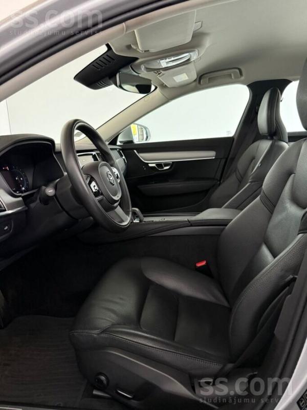 Volvo S90 2022 in Riga, with an engine capacity of 2.00 L and mileage of 94 thousand km for 26990 €, photo 7 on AUTOMOTO.COM.LV