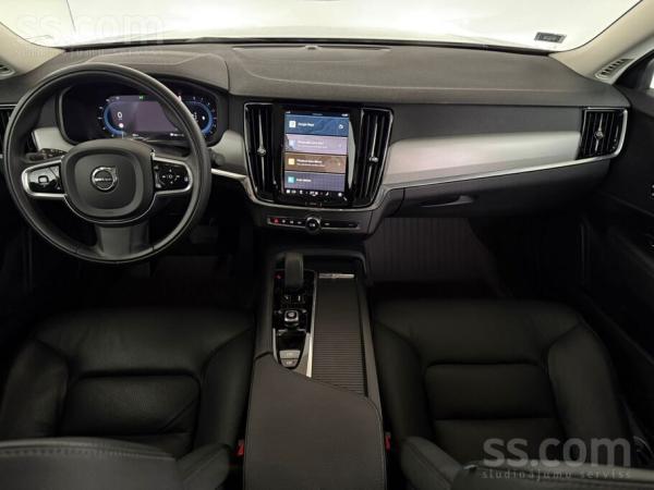 Volvo S90 2022 in Riga, with an engine capacity of 2.00 L and mileage of 94 thousand km for 26990 €, photo 9 on AUTOMOTO.COM.LV