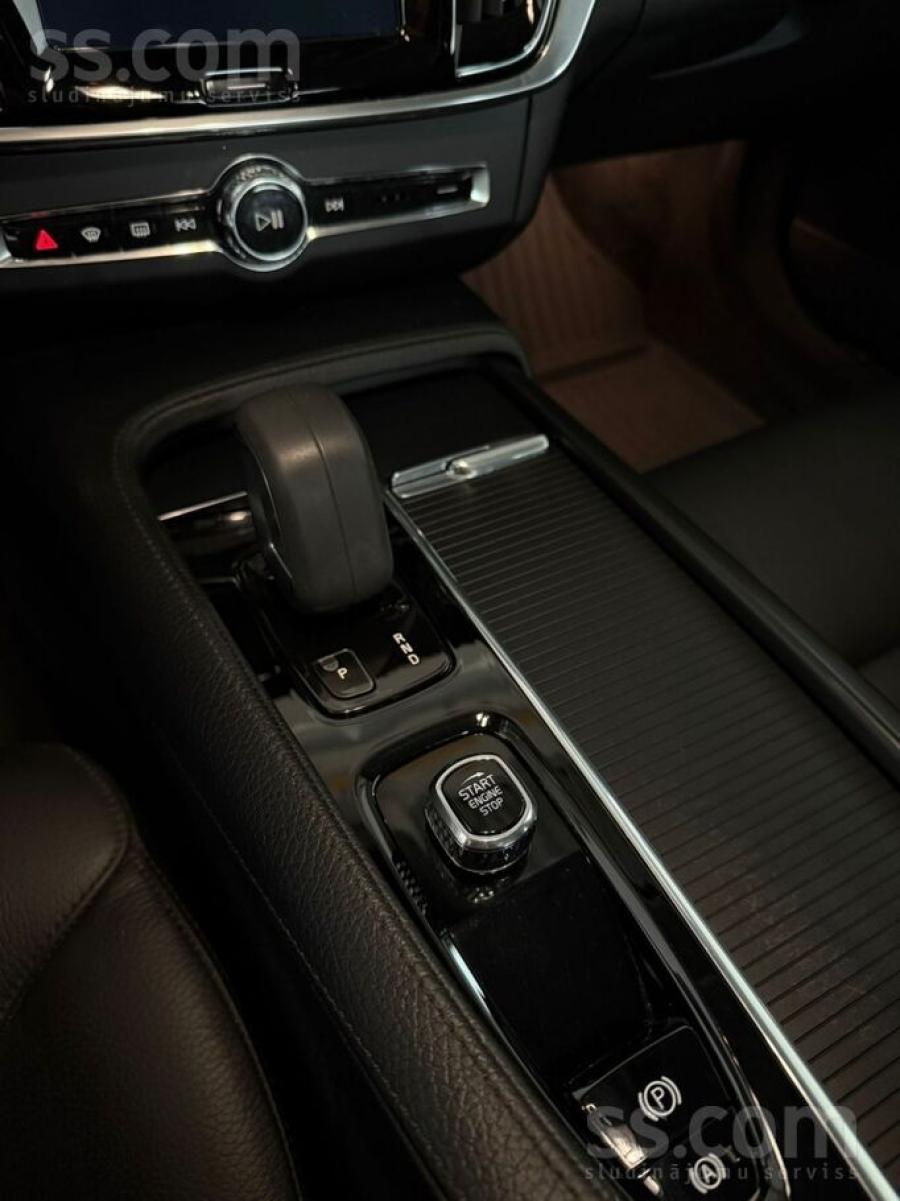 Volvo S90 2022 Rīga, ar dzinēja tilpumu 2.00 L un nobraukumu 94 tūkst. km par 26990 €, foto 13 vietnē AUTOMOTO.COM.LV