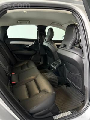 Volvo S90 2022 Rīga, ar dzinēja tilpumu 2.00 L un nobraukumu 94 tūkst. km par 26990 €, foto 19 vietnē AUTOMOTO.COM.LV