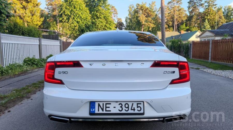 Balts Volvo S90 2016 Jūrmala, ar dzinēja tilpumu 2.00 L un nobraukumu 0 tūkst. km par 15900 €, foto 28 vietnē AUTOMOTO.COM.LV