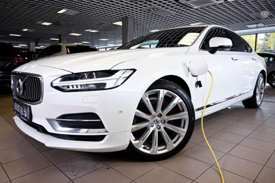 Balts Volvo S90 2017 Tallina, ar dzinēja tilpumu 0.00 L un nobraukumu 113 tūkst. km par 29999 €, foto 4 vietnē AUTOMOTO.COM.LV
