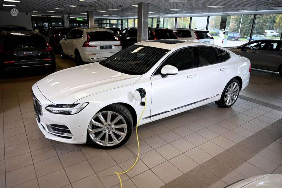 Balts Volvo S90 2017 Tallina, ar dzinēja tilpumu 0.00 L un nobraukumu 113 tūkst. km par 29999 €, foto 6 vietnē AUTOMOTO.COM.LV