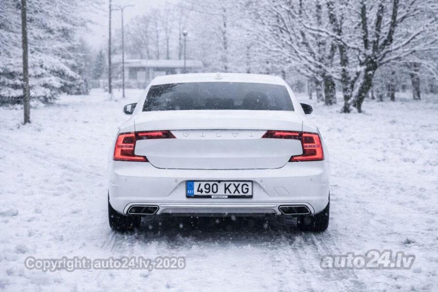White Volvo S90 2017 in Tartu, with an engine capacity of 2.00 L and mileage of 243 thousand km for 15290 €, photo 5 on AUTOMOTO.COM.LV