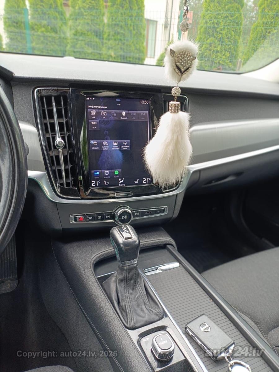 Balts Volvo S90 2017 Rīga, ar dzinēja tilpumu 2.00 L un nobraukumu 234 tūkst. km par 15200 €, foto 9 vietnē AUTOMOTO.COM.LV