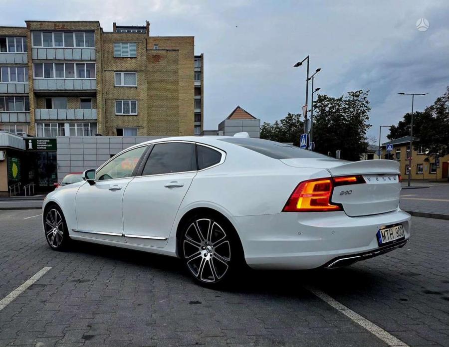 Balts Volvo S90 2017 Pakruojis, ar dzinēja tilpumu 1.97 L un nobraukumu 141 tūkst. km par 20000 €, foto 23 vietnē AUTOMOTO.COM.LV