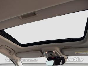 White Volvo S90 2018 in Parnu, with an engine capacity of 2.00 L and mileage of 196 thousand km for 22900 €, photo 9 on AUTOMOTO.COM.LV