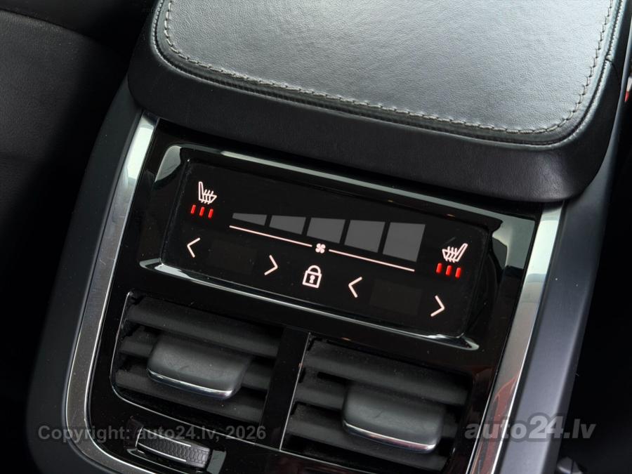 White Volvo S90 2018 in Parnu, with an engine capacity of 2.00 L and mileage of 196 thousand km for 22900 €, photo 10 on AUTOMOTO.COM.LV