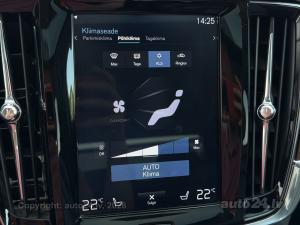 White Volvo S90 2018 in Parnu, with an engine capacity of 2.00 L and mileage of 196 thousand km for 22900 €, photo 13 on AUTOMOTO.COM.LV