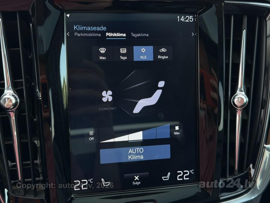White Volvo S90 2018 in Parnu, with an engine capacity of 2.00 L and mileage of 196 thousand km for 22900 €, photo 13 on AUTOMOTO.COM.LV