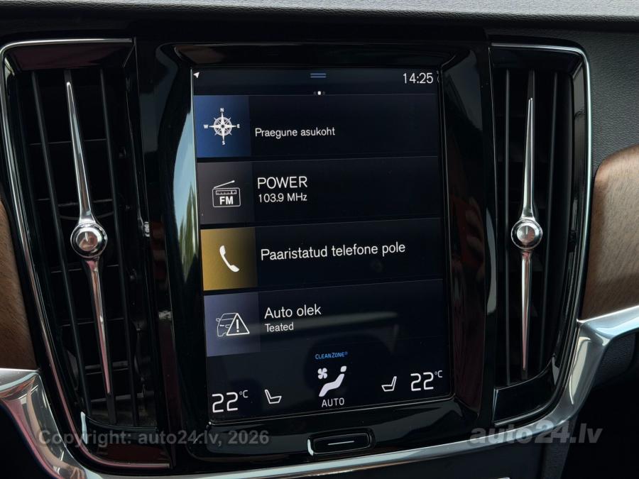 White Volvo S90 2018 in Parnu, with an engine capacity of 2.00 L and mileage of 196 thousand km for 22900 €, photo 14 on AUTOMOTO.COM.LV