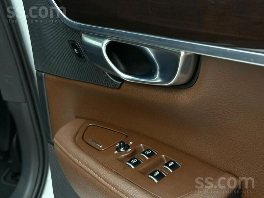 Balts Volvo S90 2018 Rīga, ar dzinēja tilpumu 2.00 L un nobraukumu 54 tūkst. km par 20900 €, foto 15 vietnē AUTOMOTO.COM.LV