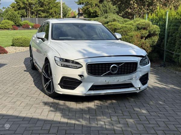 White Volvo S90 2018 in Kaunas, with an engine capacity of 1.97 L and mileage of 147 thousand km for 12799 €, photo 1 on AUTOMOTO.COM.LV
