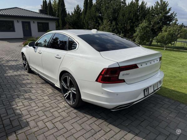 White Volvo S90 2018 in Kaunas, with an engine capacity of 1.97 L and mileage of 147 thousand km for 12799 €, photo 2 on AUTOMOTO.COM.LV