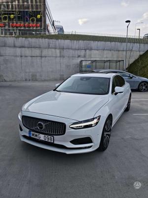 White Volvo S90 2019 in Vilnius, with an engine capacity of 1.97 L and mileage of 136 thousand km for 19500 €, photo 4 on AUTOMOTO.COM.LV