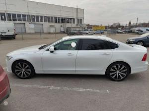 White Volvo S90 2019 in Vilnius, with an engine capacity of 1.97 L and mileage of 136 thousand km for 19500 €, photo 8 on AUTOMOTO.COM.LV