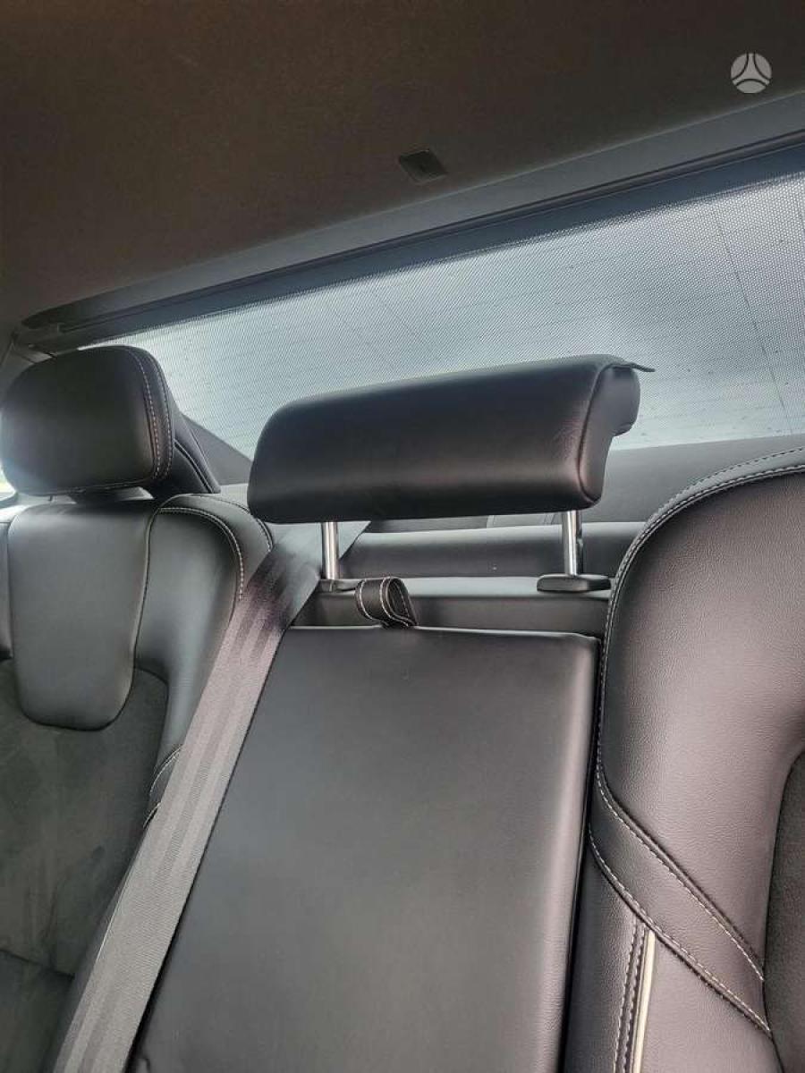 White Volvo S90 2023 in Vilnius, with an engine capacity of 2.00 L and mileage of 223 thousand km for 35000 €, photo 4 on AUTOMOTO.COM.LV