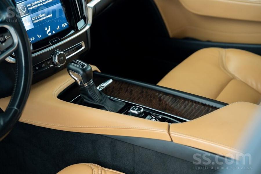 Dzeltens Volvo S90 2016 Rīga, ar dzinēja tilpumu 2.00 L un nobraukumu 290 tūkst. km par 10900 €, foto 14 vietnē AUTOMOTO.COM.LV