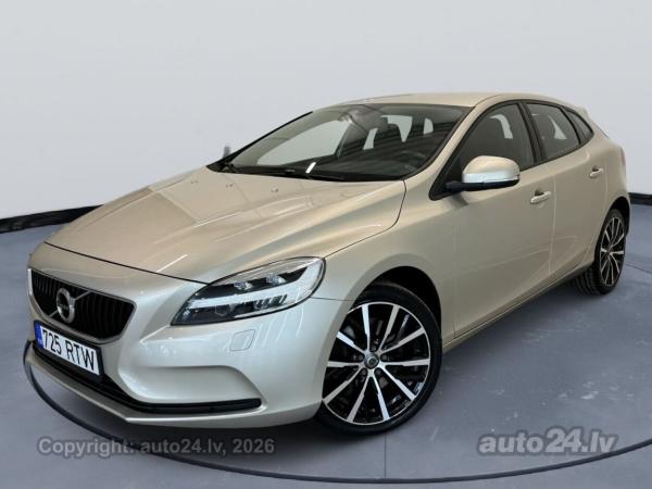Smilšu krāsa Volvo V40 2016 Tallina, ar dzinēja tilpumu 2.00 L un nobraukumu 151 tūkst. km par 11790 €, foto 1 vietnē AUTOMOTO.COM.LV