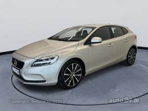 Smilšu krāsa Volvo V40 2016 Tallina, ar dzinēja tilpumu 2.00 L un nobraukumu 151 tūkst. km par 11790 €, foto 2 vietnē AUTOMOTO.COM.LV