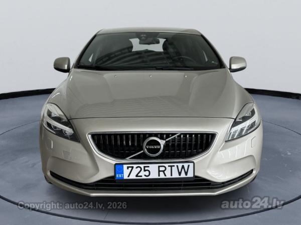 Smilšu krāsa Volvo V40 2016 Tallina, ar dzinēja tilpumu 2.00 L un nobraukumu 151 tūkst. km par 11790 €, foto 10 vietnē AUTOMOTO.COM.LV