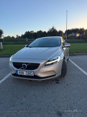 Smilšu krāsa Volvo V40 2019 Tallina, ar dzinēja tilpumu 2.00 L un nobraukumu 64 tūkst. km par 19900 €, foto 6 vietnē AUTOMOTO.COM.LV