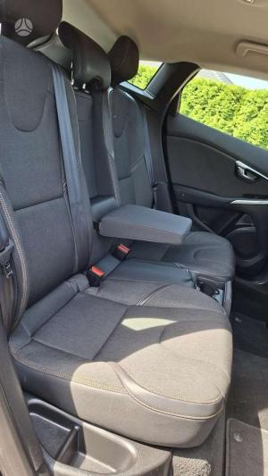 Melns Volvo V40 2014 Kauņa, ar dzinēja tilpumu 1.98 L un nobraukumu 209 tūkst. km par 7500 €, foto 25 vietnē AUTOMOTO.COM.LV