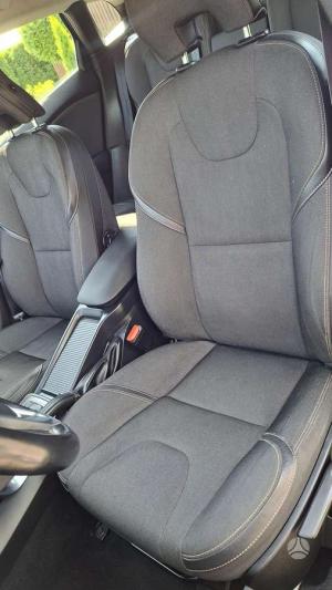Melns Volvo V40 2014 Kauņa, ar dzinēja tilpumu 1.98 L un nobraukumu 209 tūkst. km par 7500 €, foto 27 vietnē AUTOMOTO.COM.LV