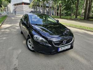 Black Volvo V40 2014 in Alytus, with an engine capacity of 1.60 L and mileage of 259 thousand km for 6270 €, photo 10 on AUTOMOTO.COM.LV