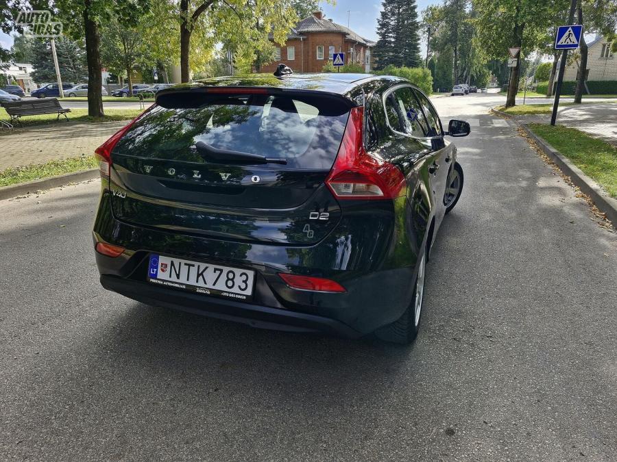 Black Volvo V40 2014 in Alytus, with an engine capacity of 1.60 L and mileage of 259 thousand km for 6270 €, photo 21 on AUTOMOTO.COM.LV