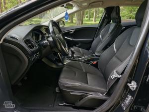 Black Volvo V40 2014 in Alytus, with an engine capacity of 1.60 L and mileage of 259 thousand km for 6270 €, photo 26 on AUTOMOTO.COM.LV