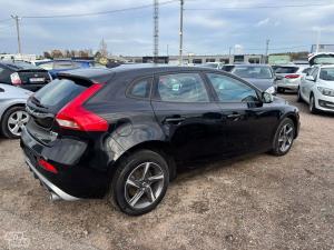Black Volvo V40 2016 in Kaunas, with an engine capacity of 2.00 L and mileage of 236 thousand km for 5970 €, photo  on AUTOMOTO.COM.LV