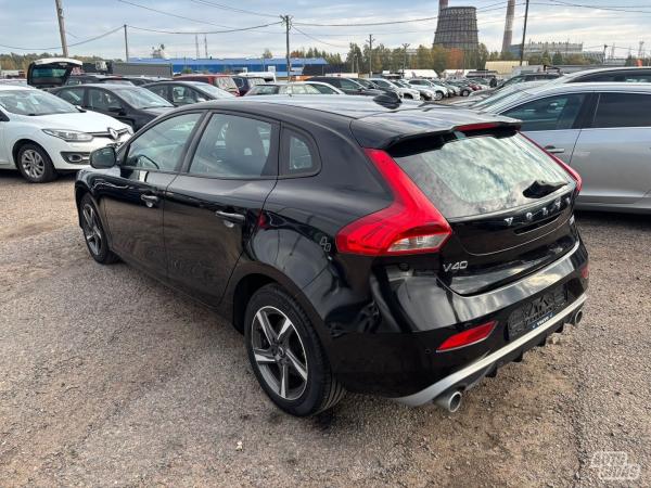 Volvo V40 2016 Kauņa vietnē Melns Volvo V40 2016 Kauņa, ar dzinēja tilpumu 2.00 L un nobraukumu 236 tūkst. km par 5970 €, foto 5 vietnē AUTOMOTO.COM.LV