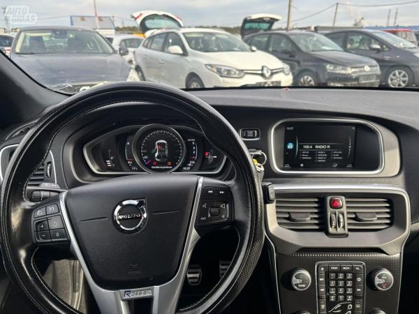 Volvo V40 2016 Kauņa vietnē Melns Volvo V40 2016 Kauņa, ar dzinēja tilpumu 2.00 L un nobraukumu 236 tūkst. km par 5970 €, foto 7 vietnē AUTOMOTO.COM.LV