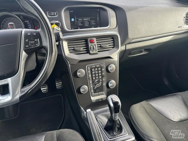Volvo V40 2016 Kauņa vietnē Melns Volvo V40 2016 Kauņa, ar dzinēja tilpumu 2.00 L un nobraukumu 236 tūkst. km par 5970 €, foto 8 vietnē AUTOMOTO.COM.LV
