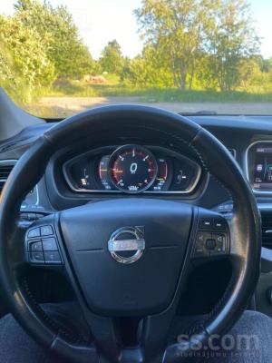 Melns Volvo V40 2012 Rīga, ar dzinēja tilpumu 1.60 L un nobraukumu 282 tūkst. km par 4200 €, foto 7 vietnē AUTOMOTO.COM.LV