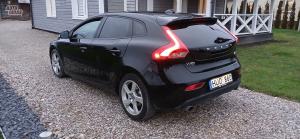 Black Volvo V40 2012 in Alytus, with an engine capacity of 2.00 L and mileage of 312 thousand km for 5950 €, photo 7 on AUTOMOTO.COM.LV